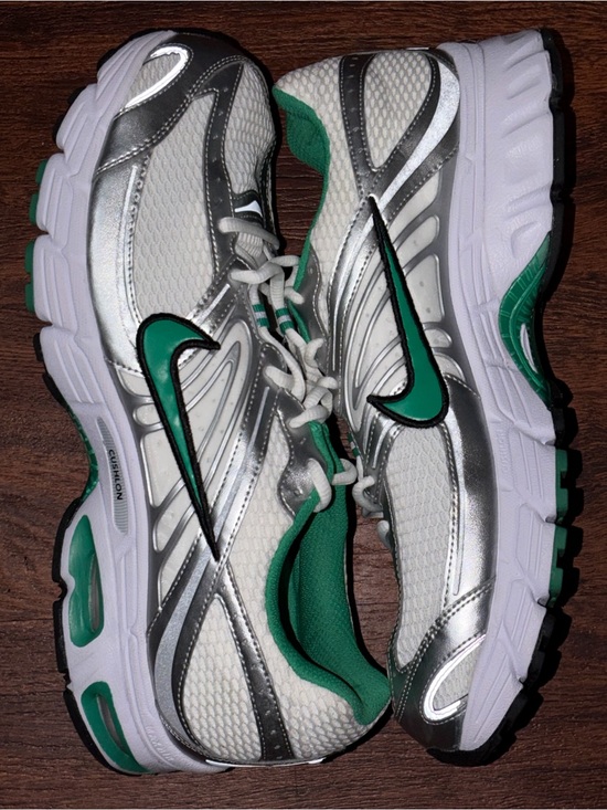 Nike | Shoes | Nike Size 4 Moto 2k Running Shoes | Poshmark